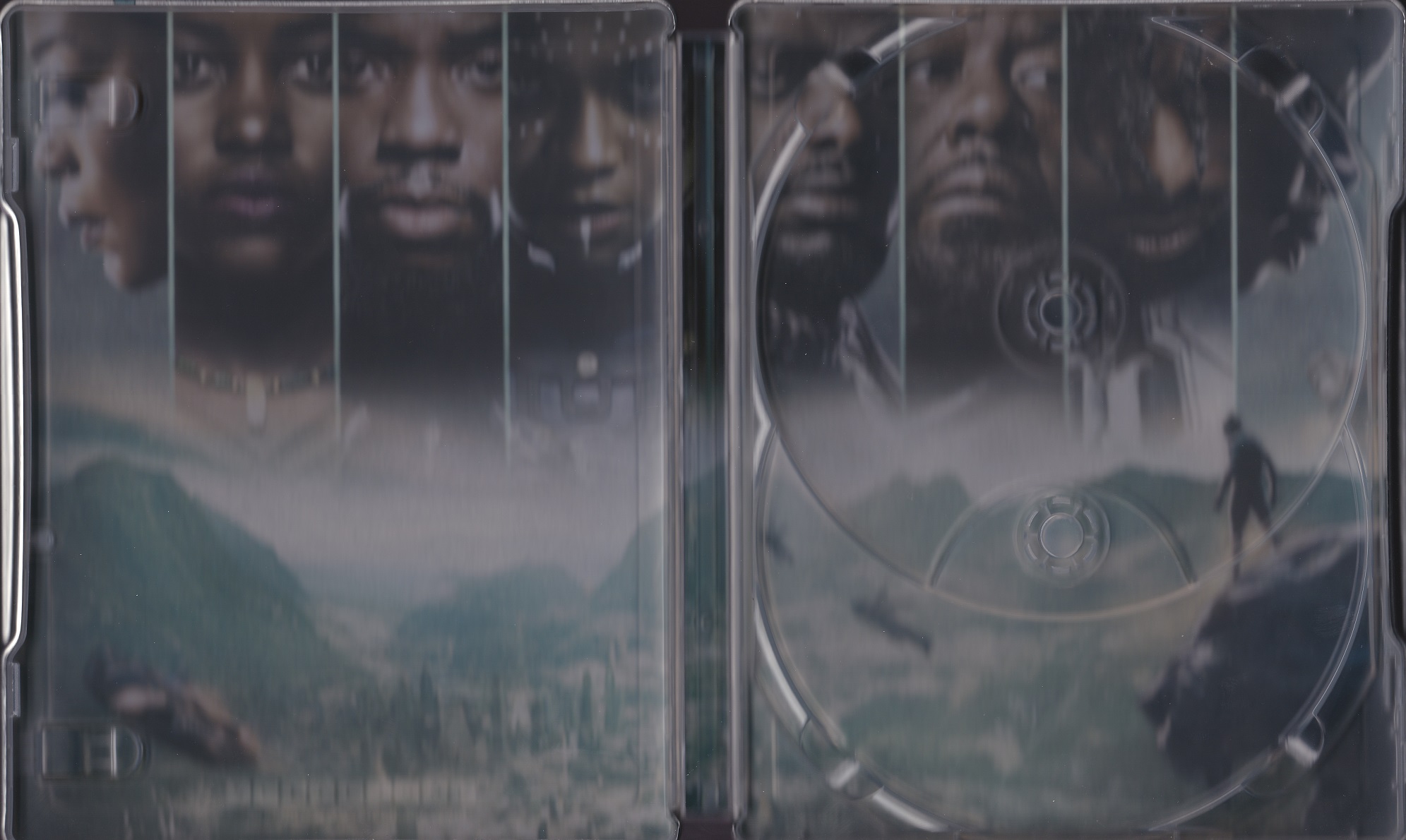 OFDb - Black Panther (2018) - Blu-ray Disc: Walt Disney (Blu-ray + Blu-ray 3D) (Steelbook)